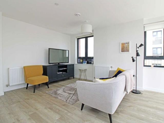 Lakeside Drive, NW10, London