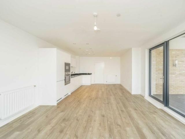 Lakeside Drive, NW10, London