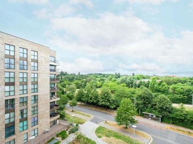 Lakeside Drive, Park Royal, 2 Bedroom Flat