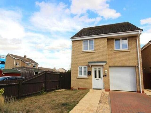 Lakeside Gardens, Coates, 3 Bedroom Detached