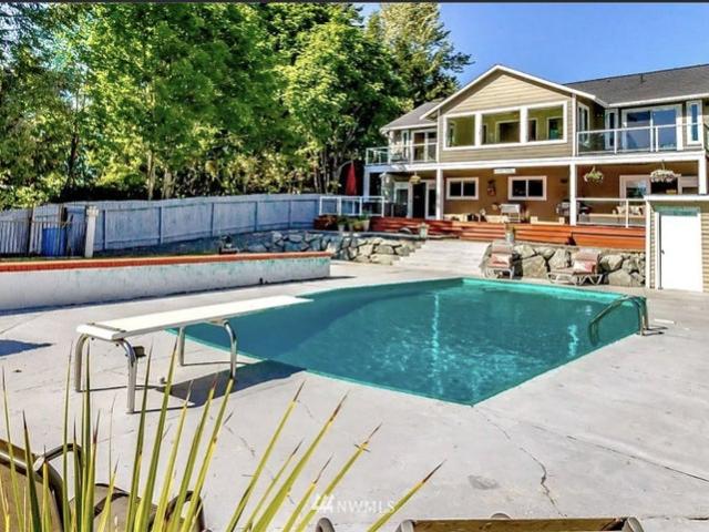 Lakeside Living Awaits, Private Room in Auburn