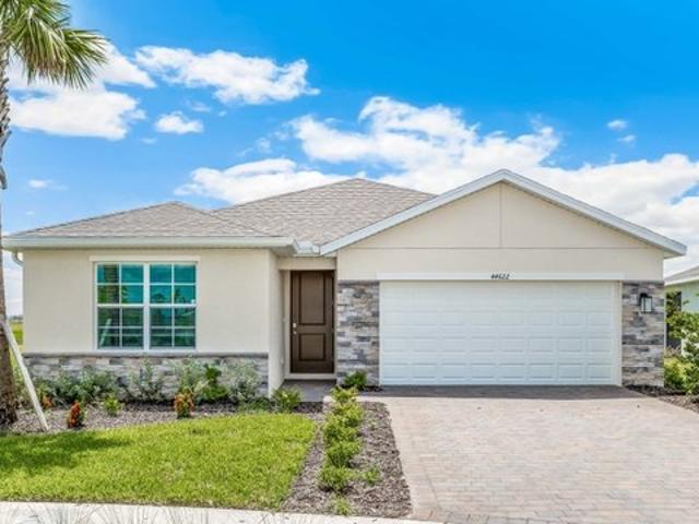 LAKESIDE Plan Palmetto Landing at Babcock Ranch Tradition Community