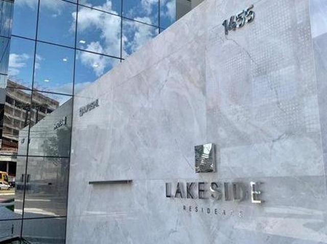 LAKESIDE RESIDENCE