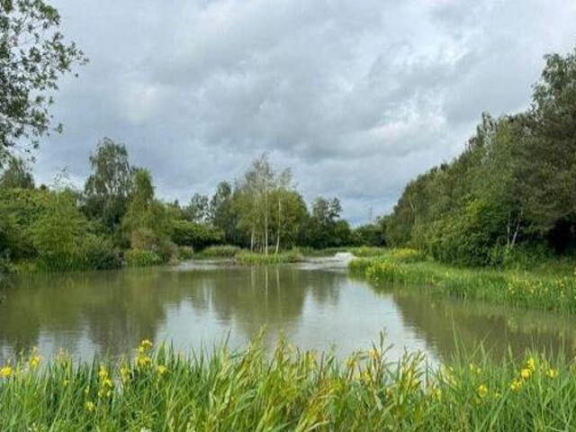 Lakeside Retreats Residential Park, Cliff Lane, 2 Bedroom Park