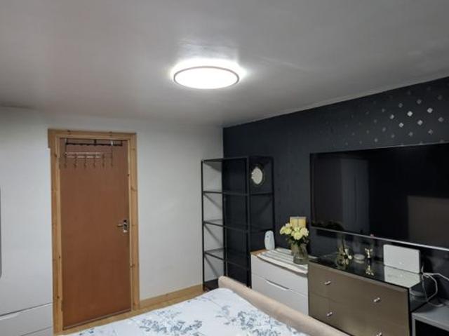 Lakeside Rise, Manchester M9, Room to rent, £500 pcm | PrimeLocation