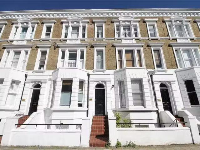 Lakeside Road, London, W14 0DU