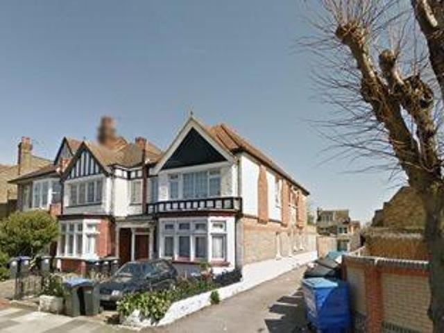 Lakeside Road, London House share to rent £2,300 pcm £531 pw