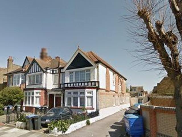 Lakeside Road, London N13, Room to rent, £2,300 pcm | PrimeLocation