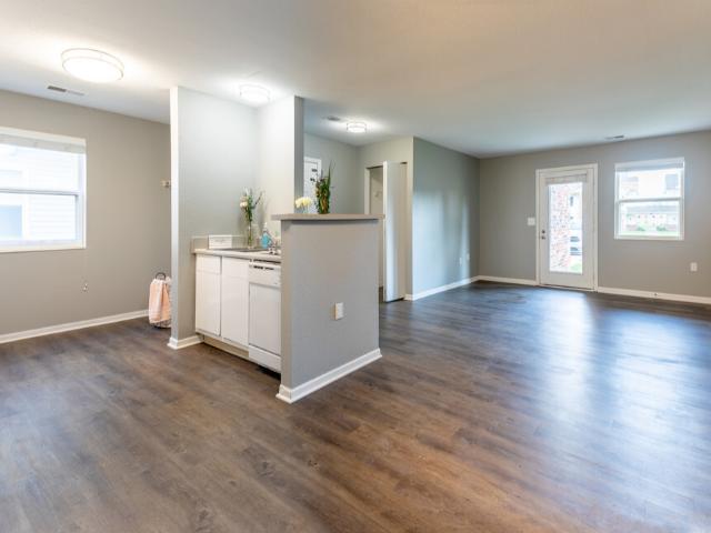 Lakestone Apartments 1 Bedroom Apartment for Rent at 4275 Eyrie Dr, Ann Arbor, MI 48103