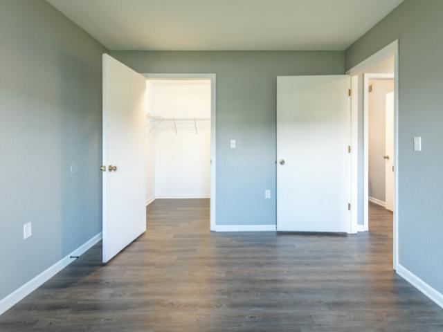 Lakestone Apartments 2 Bedroom Apartment for Rent at 4275 Eyrie Dr, Ann Arbor, MI 48103