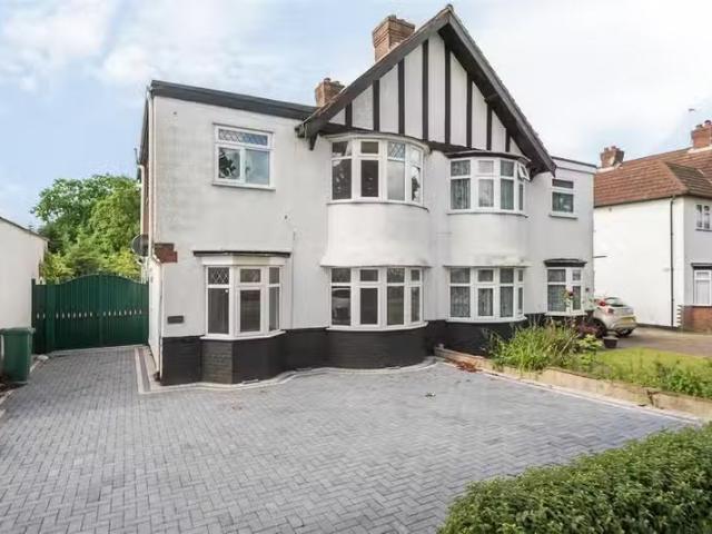 Lakeswood Road, Petts Wood 5 bed semi detached house for sale.