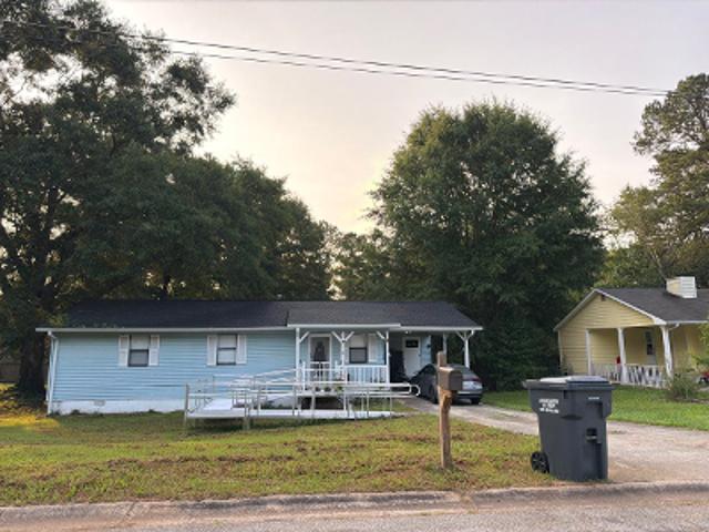 Lakeridge Cir SE