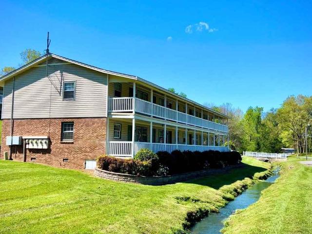 Lakewood Apartments 1 Bedroom Apartment for Rent at 6623 Nora Dr, Greensboro, NC 27410