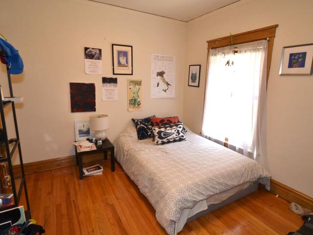 Lakewood Building 4 Bedroom Apartment for Rent at 3759 N Lakewood Ave, Chicago, IL 60613 Lakeview