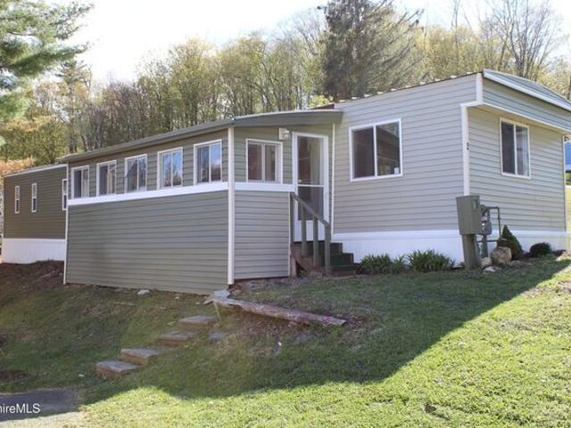 Lakewood Cir, Pittsfield, Property For Sale
