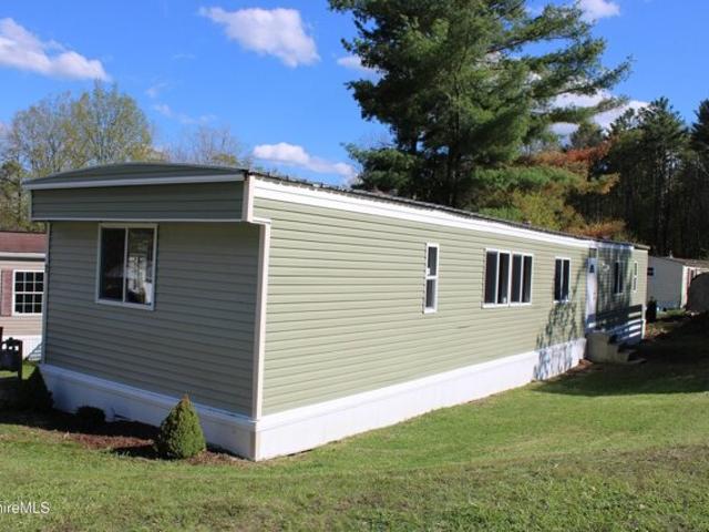 Lakewood Cir, Pittsfield, Property For Sale