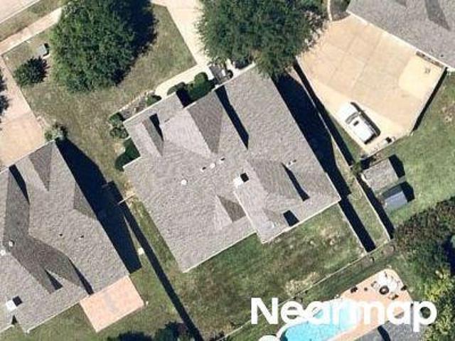 Lakewood Dr