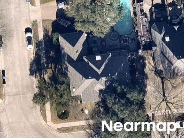Lakewood Dr