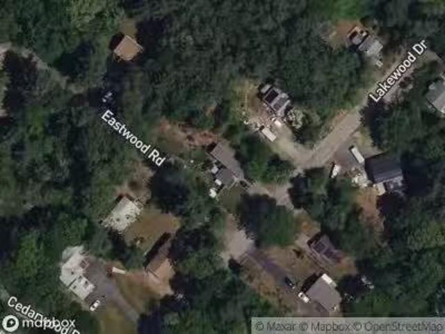 Lakewood Dr