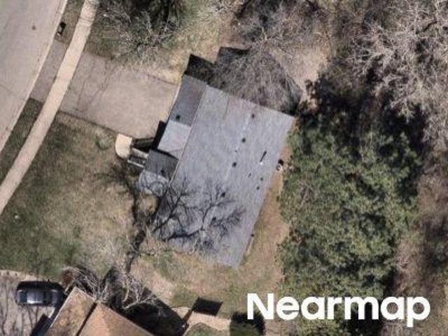Lakewood Dr S