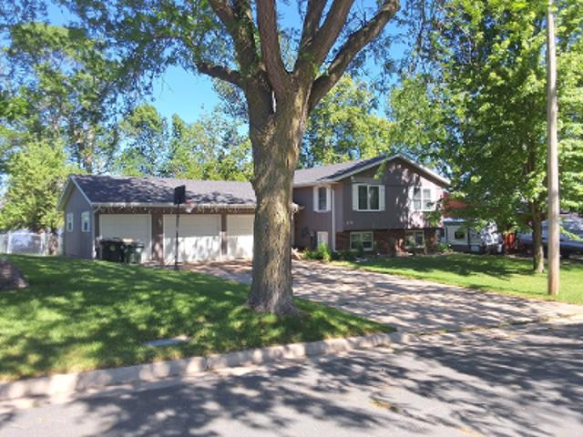 Lakewood Dr SW