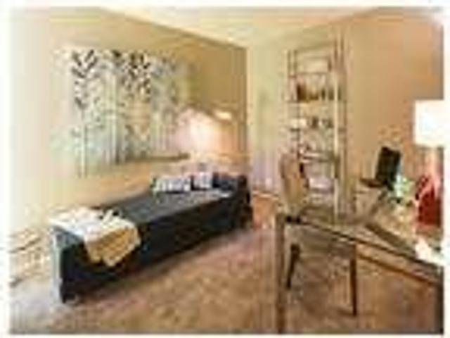 Lakewood Luxurious 3 + 2