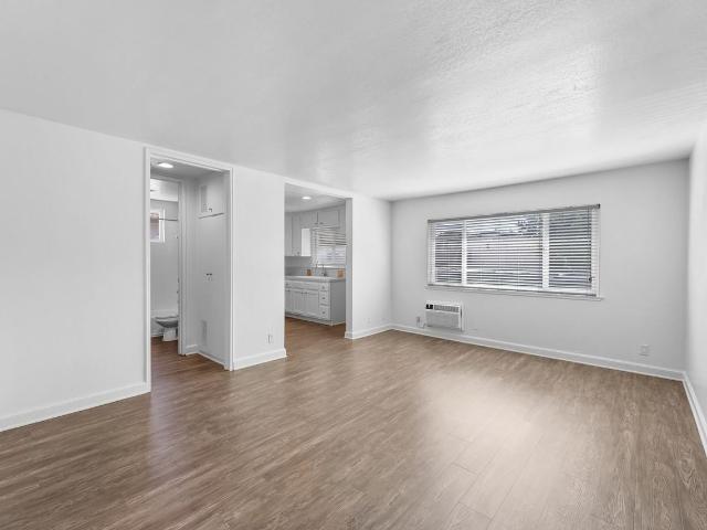 Lakewood Manor Apartment Homes 3 Bedroom Apartment for Rent at 4907 1/4 Hayter Ave, Lakewood, CA 90712 Lakewood Mutual