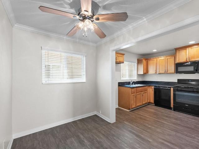 Lakewood Manor Apartment Homes 3 Bedroom Apartment for Rent at 4907 1/4 Hayter Ave, Lakewood, CA 90712 Lakewood Mutual