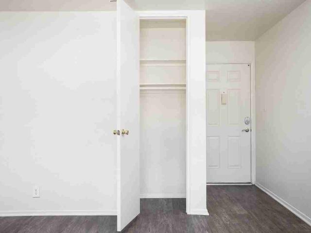 Lakewood Manor Apartment Homes 1 Bedroom Apartment for Rent at 4907 1/4 Hayter Ave, Lakewood, CA 90712 Lakewood Mutual