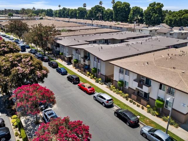 Lakewood Manor Apartment Homes 1 Bedroom Apartment for Rent at 4907 1/4 Hayter Ave, Lakewood, CA 90712 Lakewood Mutual