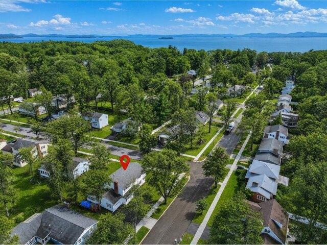 Lakewood Pkwy, Burlington, Home For Sale