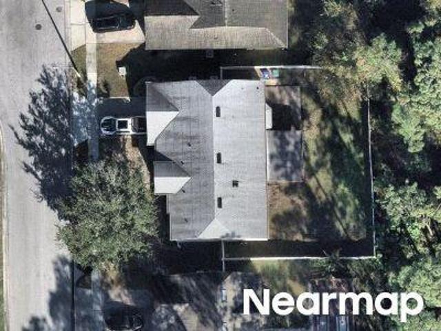 Lakewood Pointe Dr