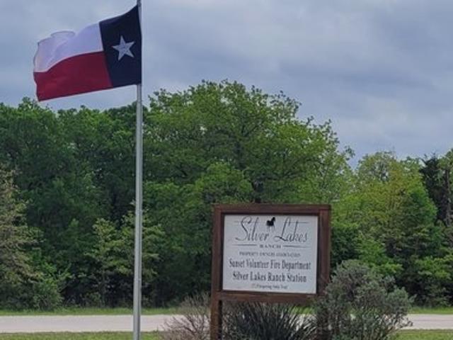Lakeway Dr Lot 583, Bowie, TX 76230