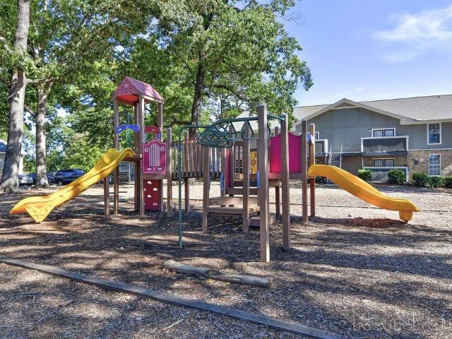 Lakeview 3 Bedroom Apartment for Rent at 200 Summit Lake Dr, Stone Mountain, GA 30083