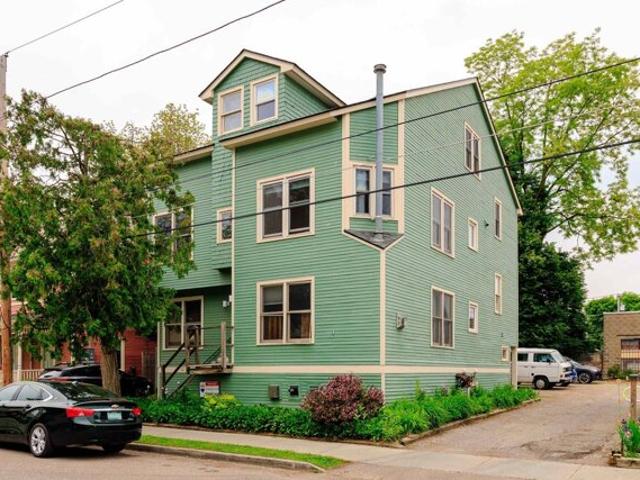 Lakeview Ter Apt B, Burlington, Condo For Sale