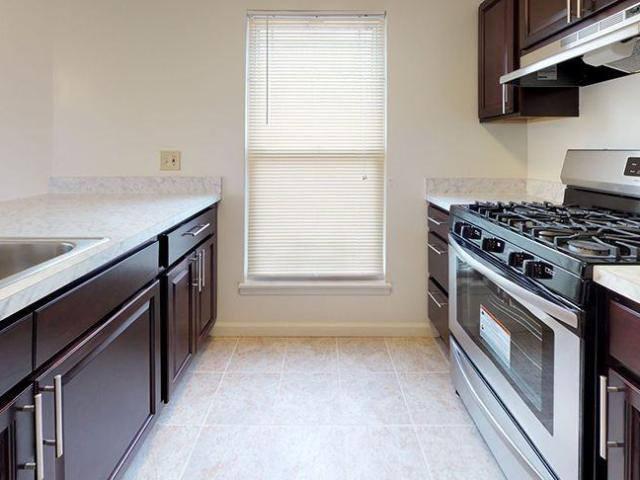 Lakeview Apartments Studio Apartment for Rent at 590 Lower Landing Rd, Blackwood, NJ 08012