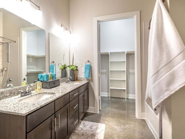 Lakeview Apartments 1 Bedroom Apartment for Rent at 1307 Ridge Rd, Rockwall, TX 75087