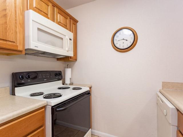 Lakeview Apartments 1 Bedroom Apartment for Rent at 1928 Colgrove Ave, Eastwood, MI 49048 Eastwood