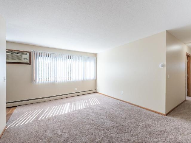 Lakeview Apartments 1 Bedroom Apartment for Rent at 730 10th St Nw, Arden Hills, MN 55112 Arden Hills Shoreview