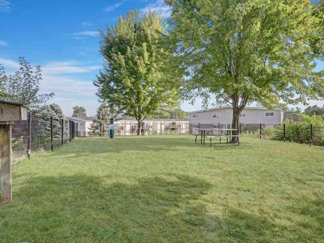 Lakeview Apartments 2 Bedroom Apartment for Rent at 1928 Colgrove Ave, Eastwood, MI 49048 Eastwood