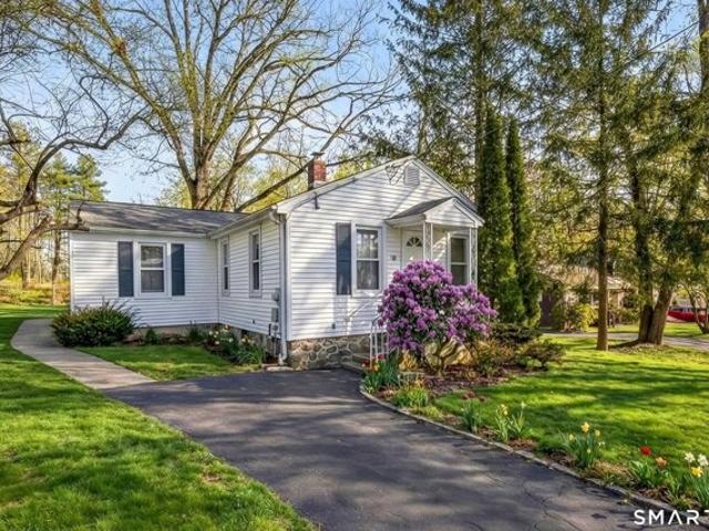 Lakeview Ave, Cheshire, Home For Sale
