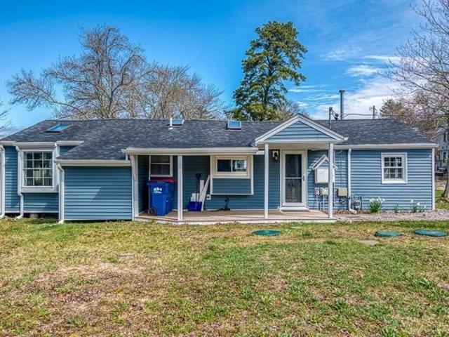 Lakeview Dr, Wareham, Home For Sale