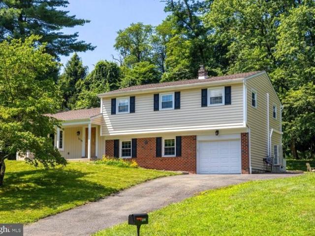 Lakeview Dr, Yardley, Home For Sale