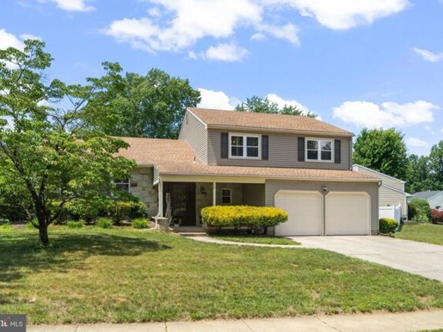 Lakeview Dr, Cherry Hill, Home For Sale