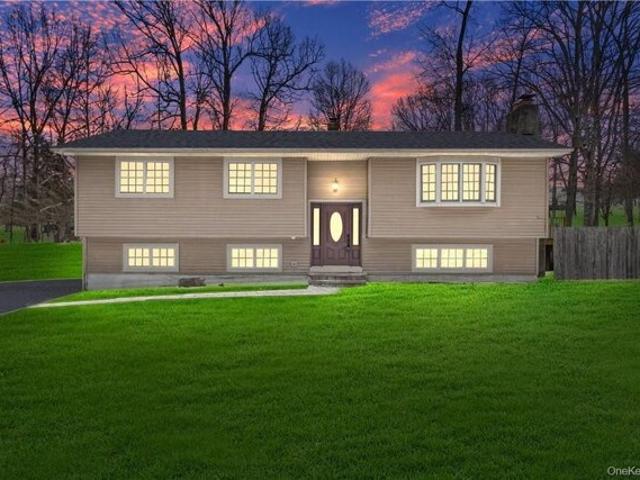 Lakeview Dr, Chester, Home For Sale