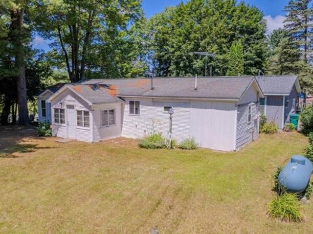 Lakeview Dr, Gladwin, Home For Sale