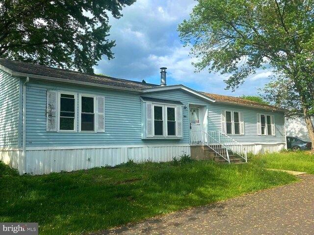 Lakeview Dr, Green Lane, Property For Sale