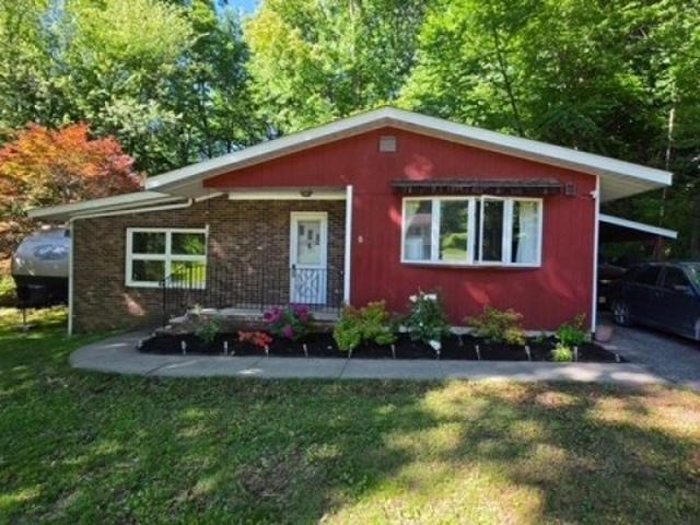 Lakeview Dr S, Vernon, Home For Sale