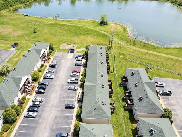 Lakeview Garden Apartments 2 Bedroom Apartment for Rent at 111 Erie Ct, Shepherdsville, KY 40165