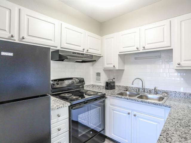 Lakeview Gardens Apartments